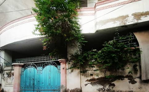 House ground plus 2 West Open good condition north karachi sector 11A ...