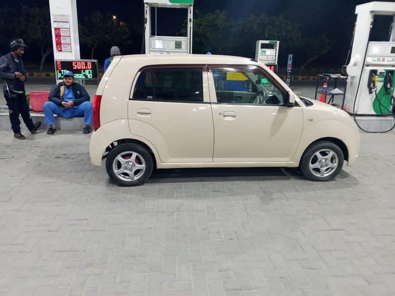 Nissan pino - Cars - 1108135157