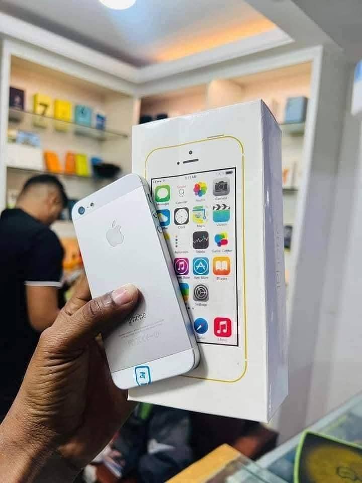 iPhone 5s 64GB for sale - Mobile Phones - 1108154503