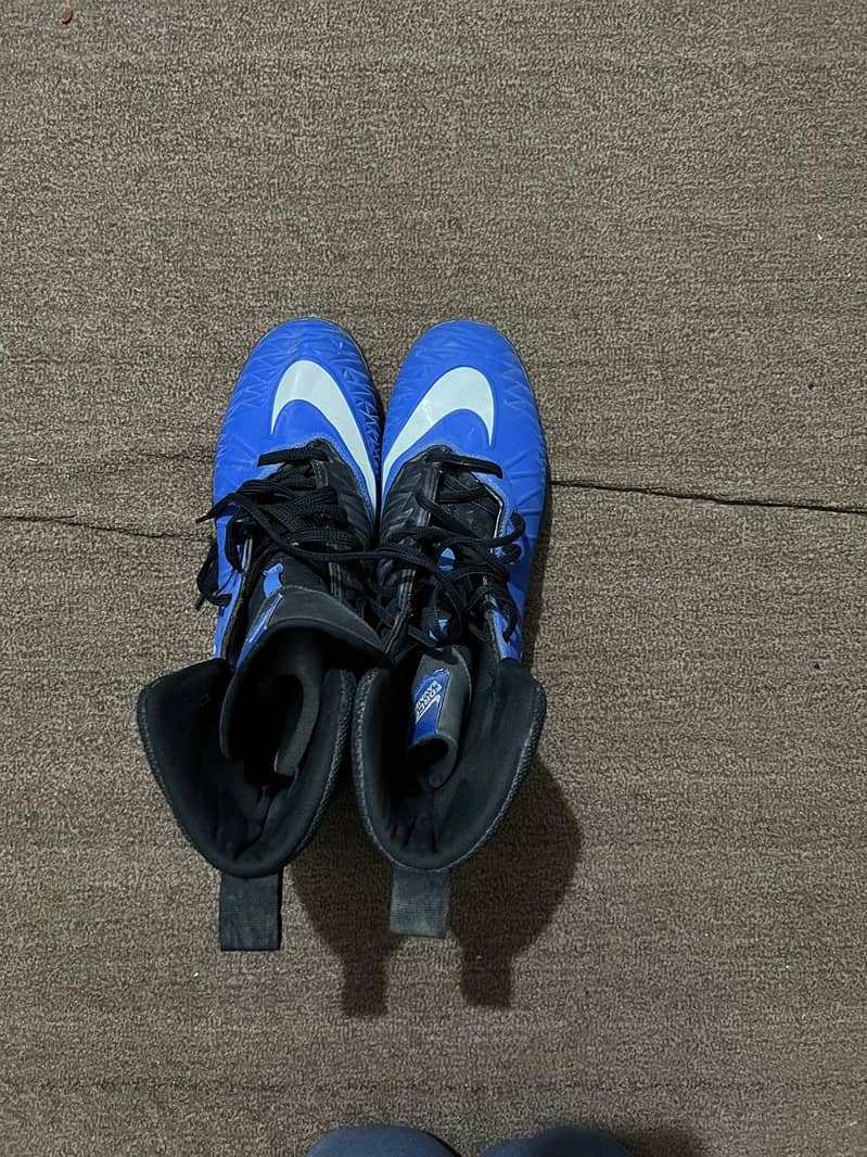Football shoes (toes) - Sports Equipment - 1108203191