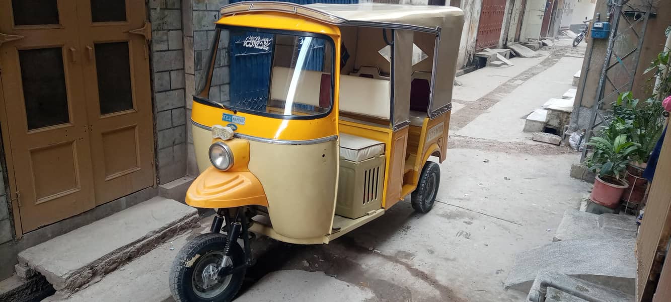 Tez Raftar Rickshaw 6 seater - Rickshaw & Chingchi - 1108208537