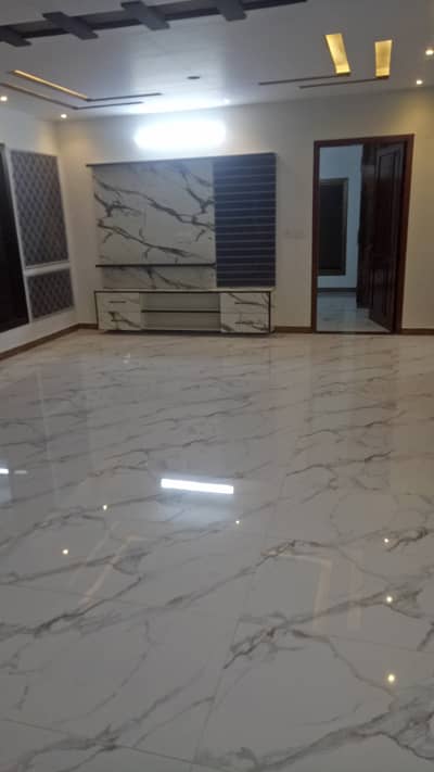500 yards HOUSE INDEPENDENT SOFTWARE HOUSE / CALL CENTER Gulshan VIP ...