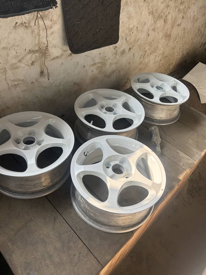 Rim 15 - Tyres - 1108251861