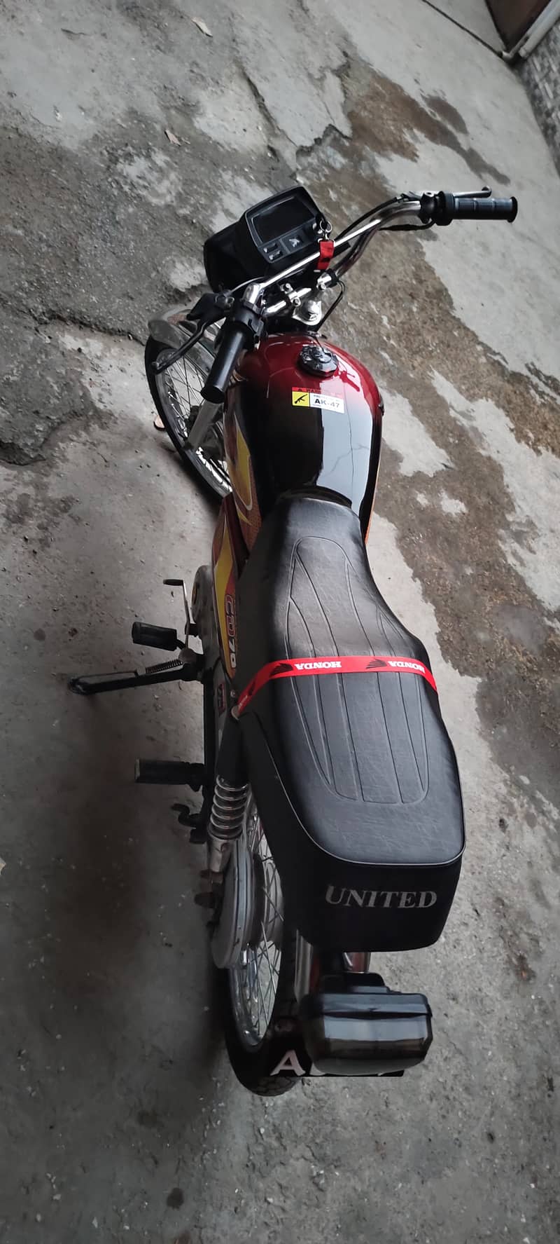 Honda 70 cc bike - Standard - 1108255160