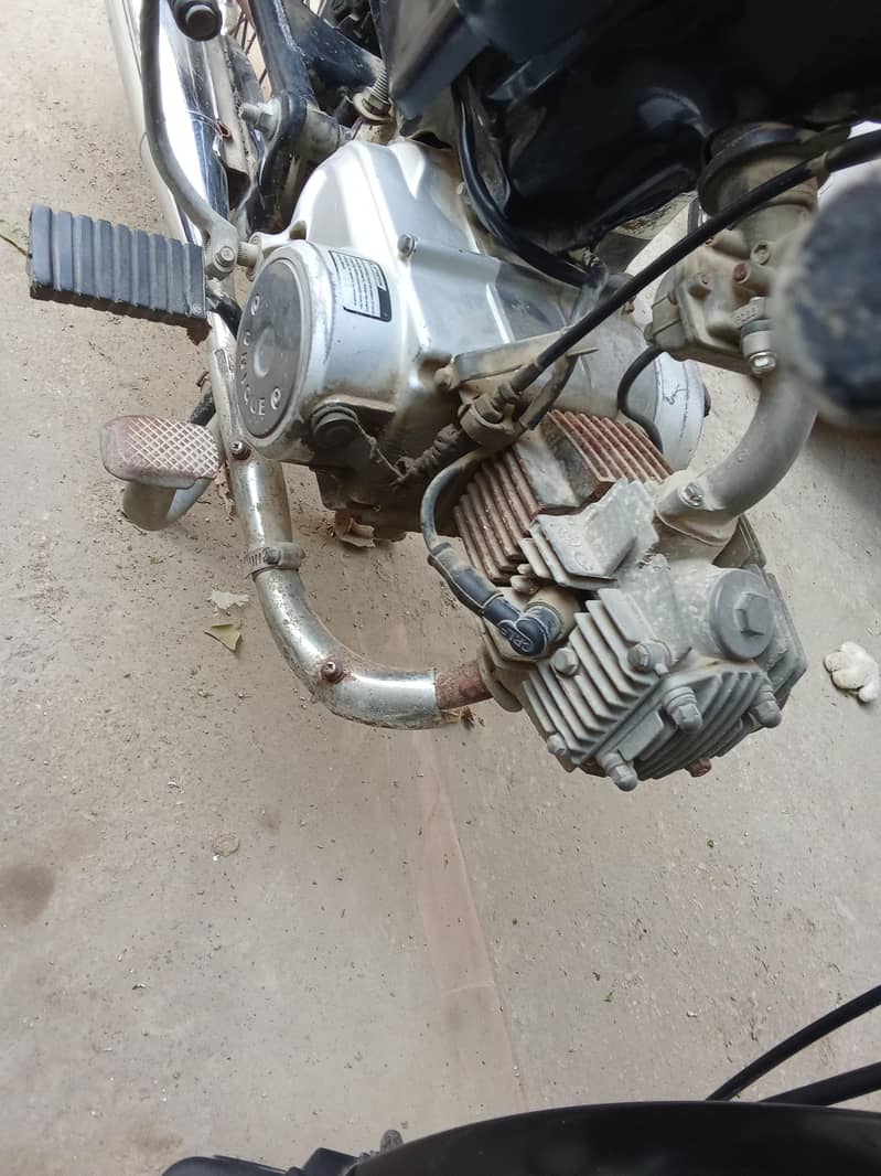 Unique CD 70 for Sale - Standard - 1108289524