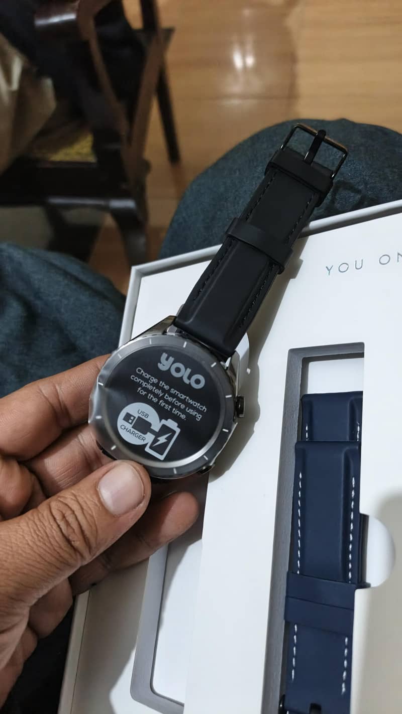 yolo Smart watch ( Yolo Core) - Smart Watches - 1108313643