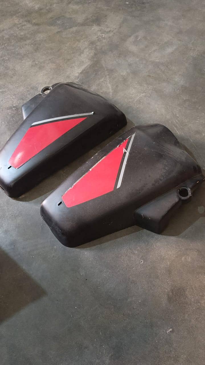 Fuel Tank & Side covers - Fuel Tanks - 1108345014