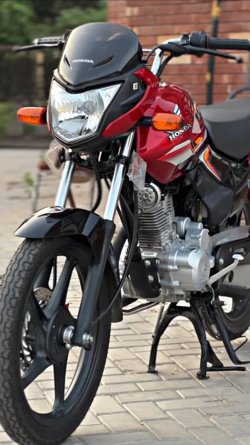 cb 125 f - Standard - 1108352944