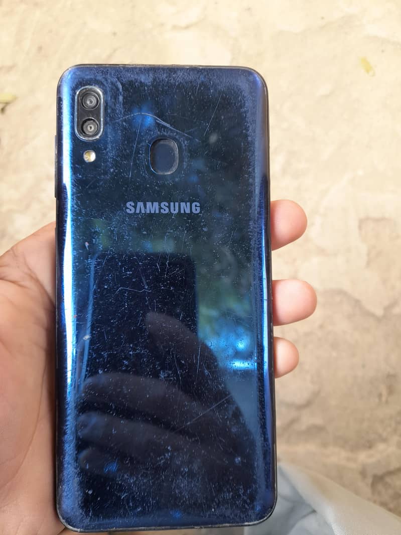 samsung A20 - Mobile Phones - 1108355650