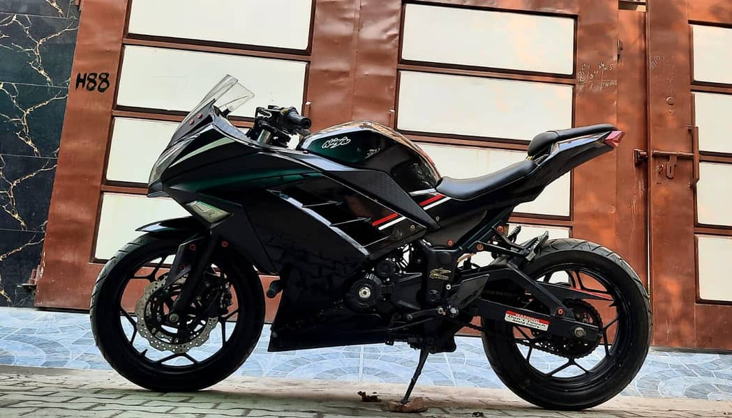 Kawasaki (Ninja ZX300R) - Sports & Heavy Bikes - 1108359491
