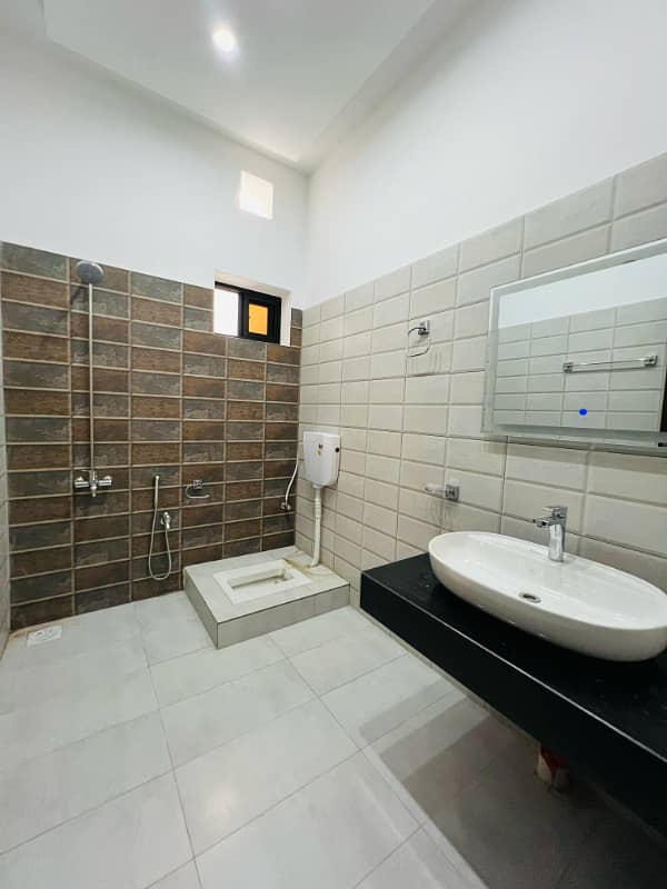 10 Marla Luxury House For Sale Located at Warsak Road Sufyan Garden ...