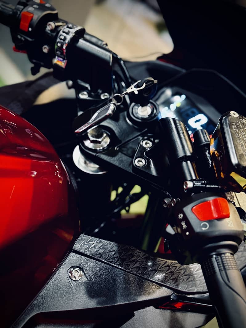 Kawasaki Ninja ZX3R Replica - Sports & Heavy Bikes - 1108373083