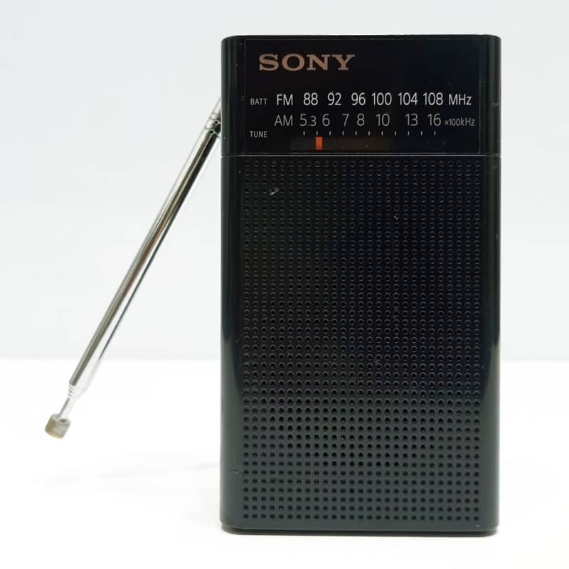· Sony ICF-P26 AM/FM Pocket Radio, in Excellent, LIke-New Condition ...
