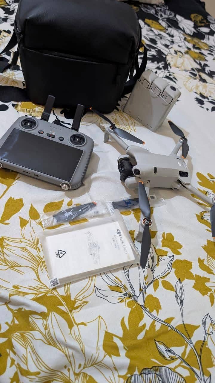 Drone DJI mini 4 pro brand new set - Drones - 1108381405