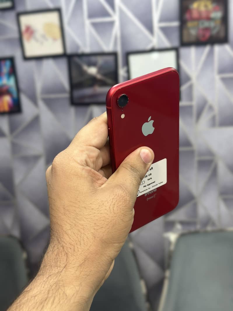 iphone XR 128GB Official Pta Approved 94% battery health - Mobile ...