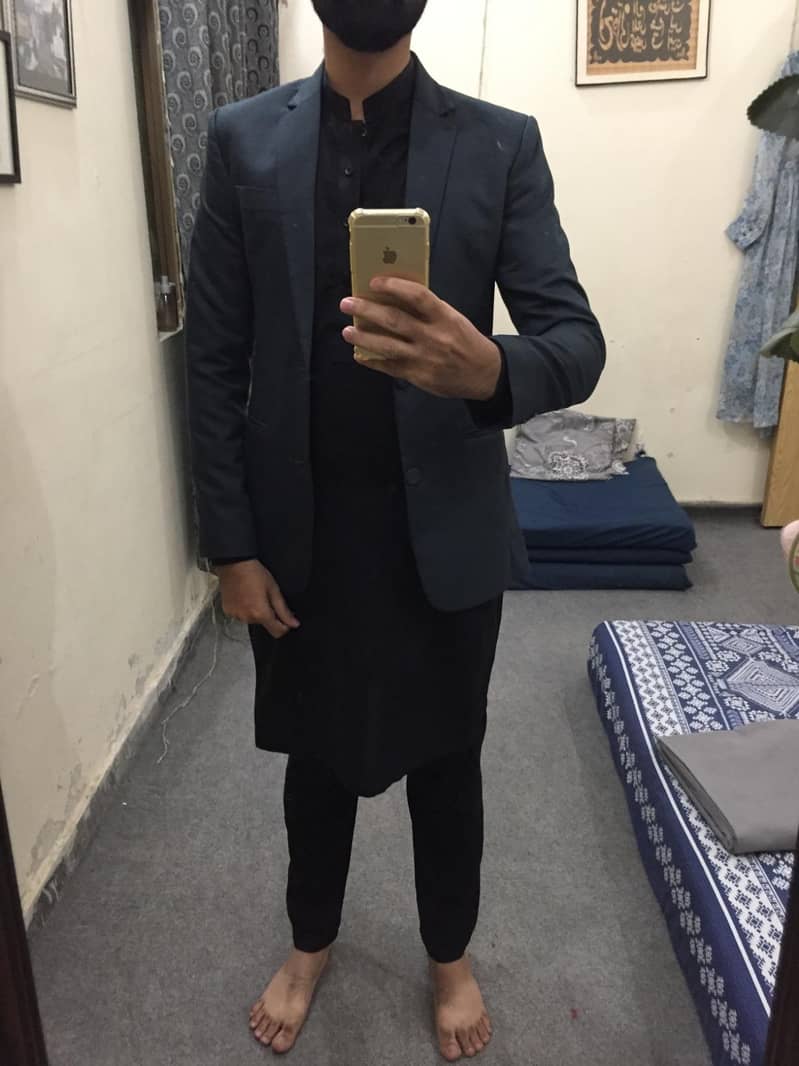 Pent Coat/ 2 piece suite - Eastern - 1108433813