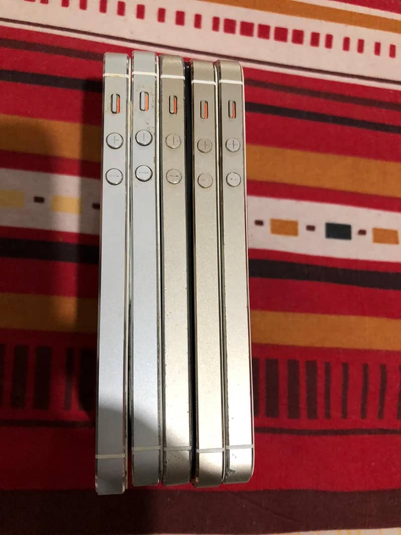 Apple iPhone 5s - Mobile Phones - 1108444999