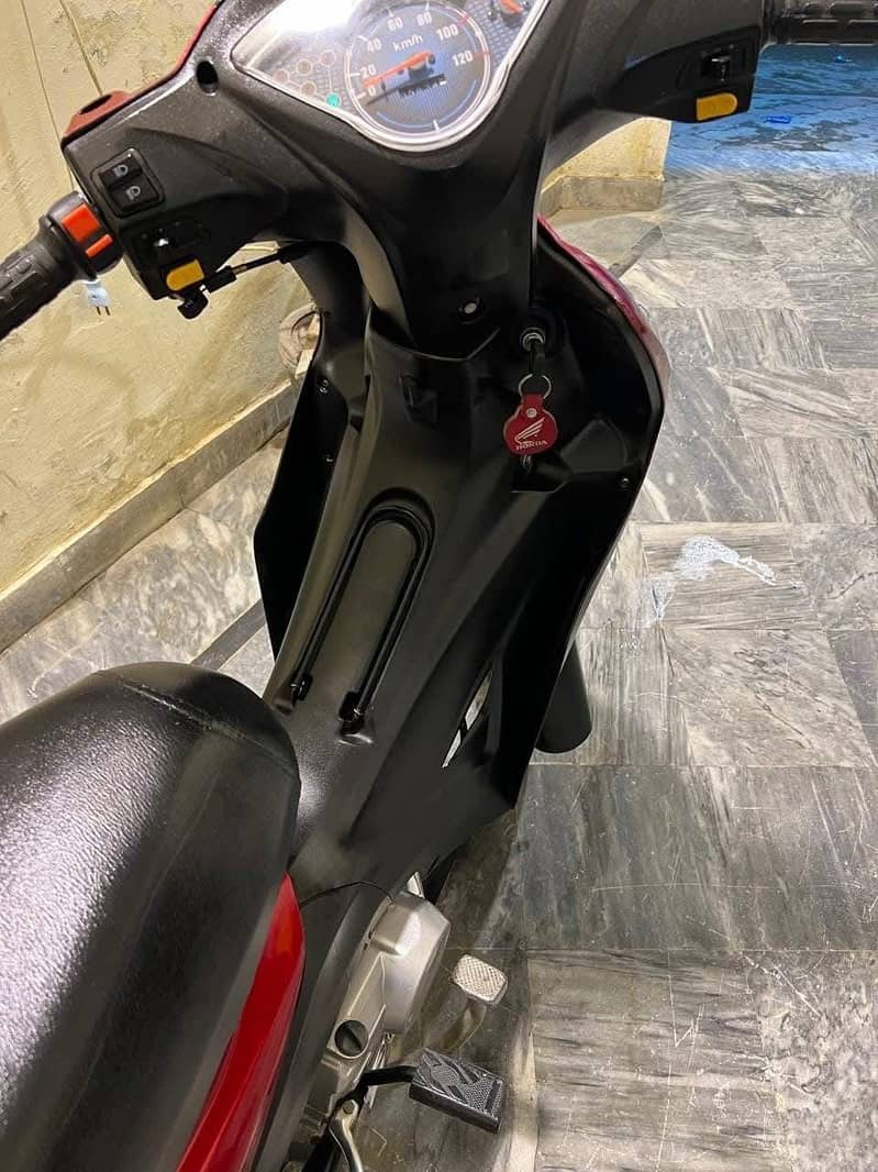 super power 70cc petrol scooty a one condetion - Electric - 1108250016