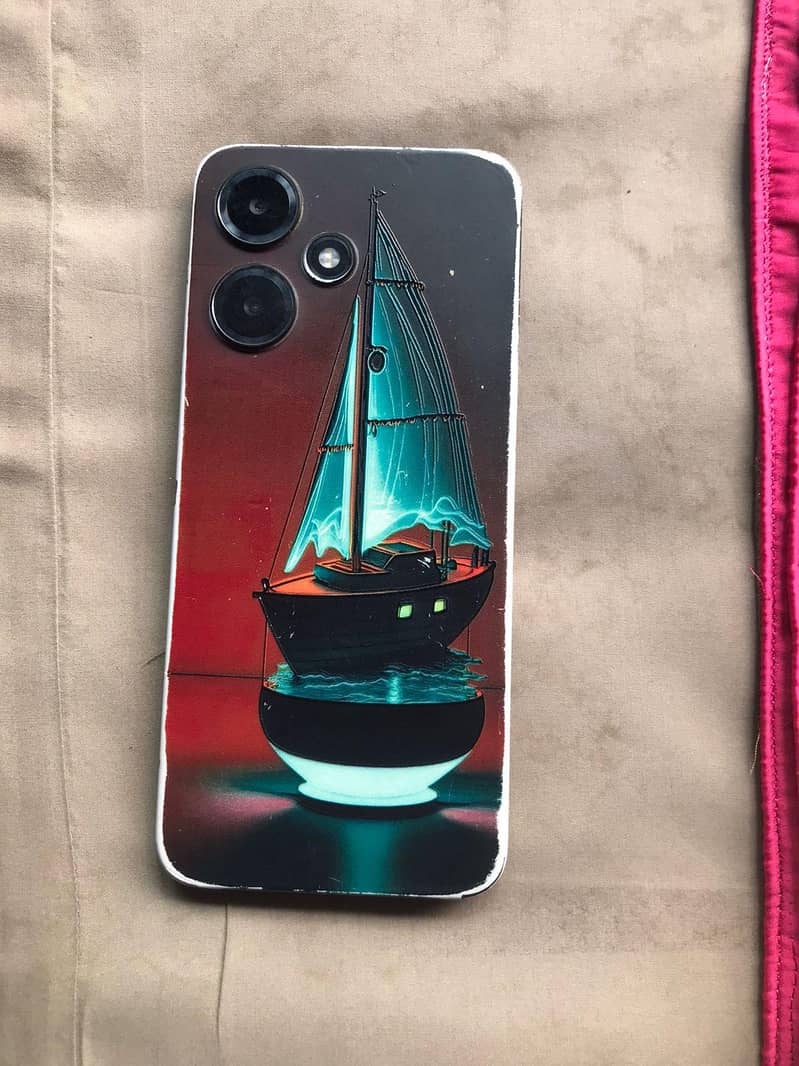 infinix hot 30 play 4/64 front pqr thoray sctarches hain total geniun ...