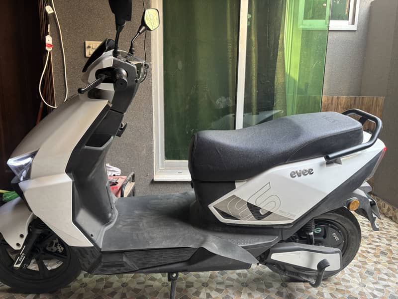 Evee genz pro white color - Electric - 1108462683