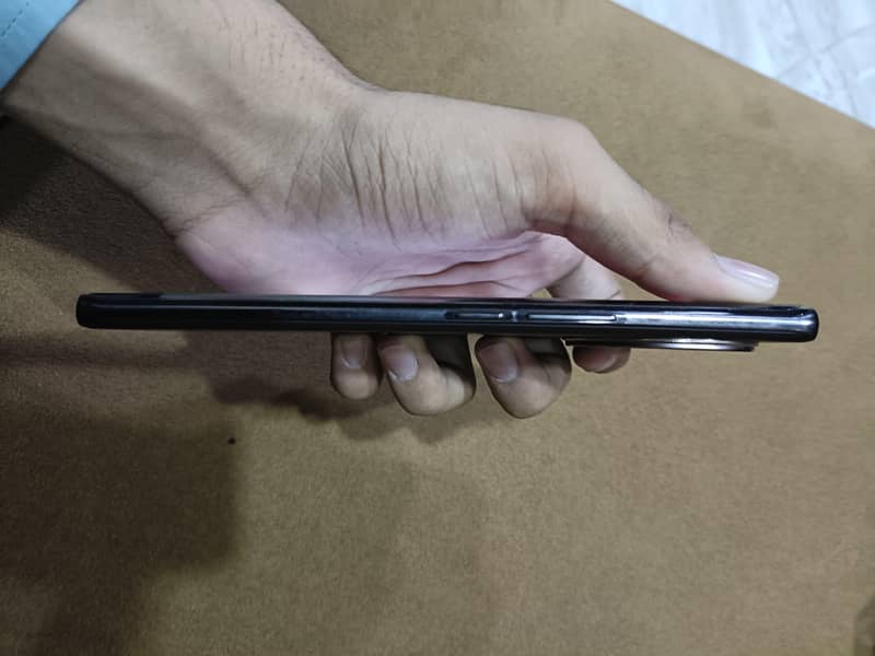 Vivo V30 e - Mobile Phones - 1108480006