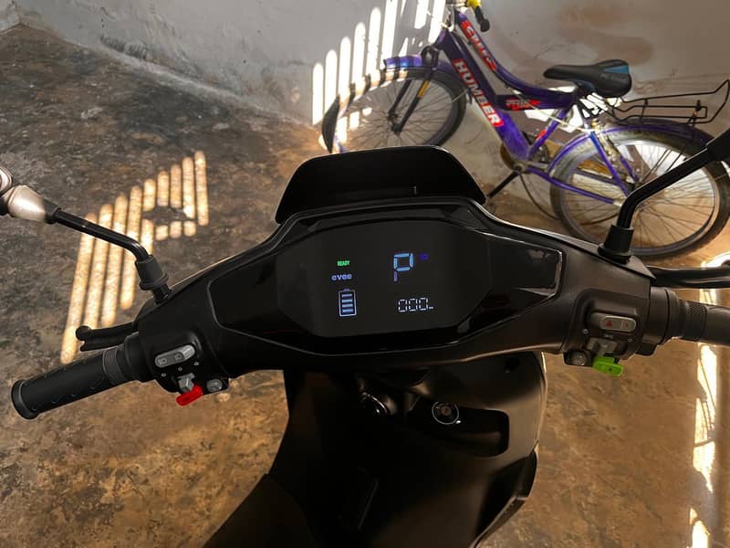 Evee S1 Scooty 03706277909 - Electric - 1108486494