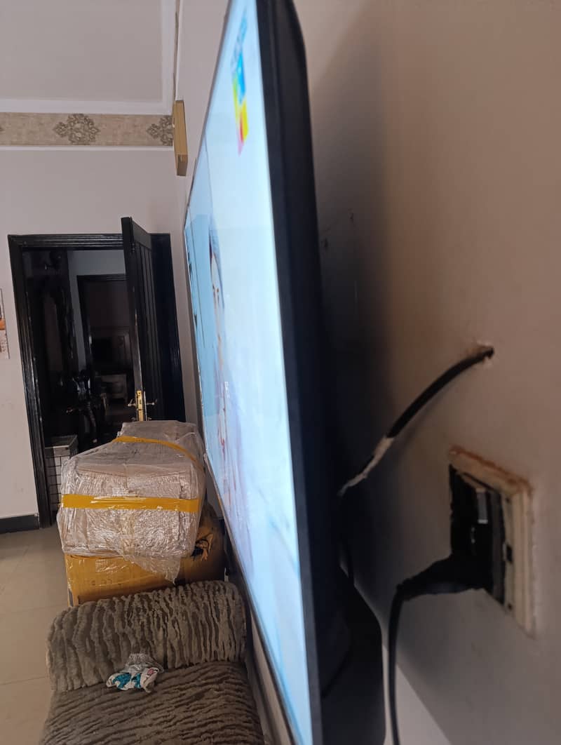 Haier google tv 43 inch - Televisions - 1108487542