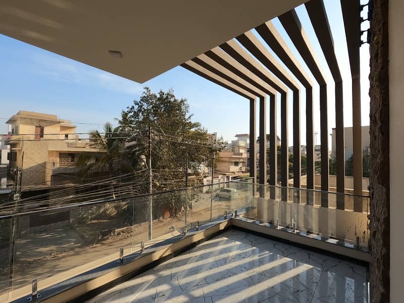 A Prime Location 416 Square Yards House Is Up For Grabs In North ...