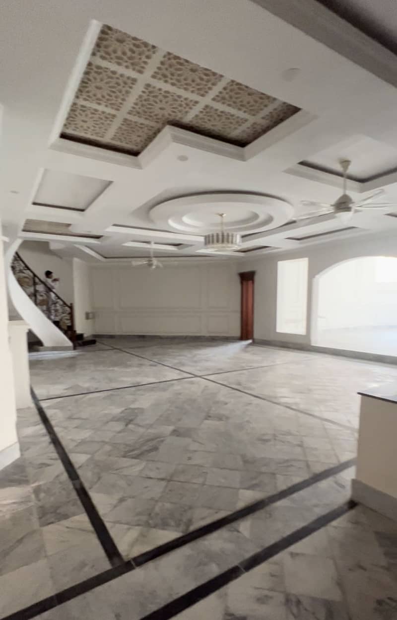 5 Kanal Brand New Farm House For Sale In Islamabad - Houses - 1108500551