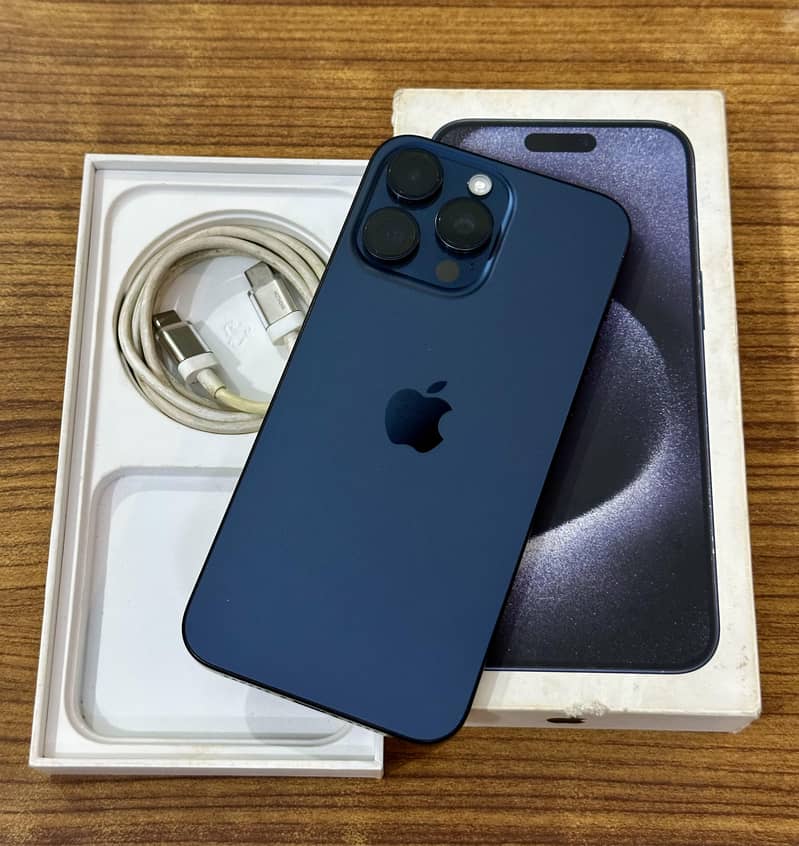 iPhone 15 Pro Max 256gb HK Complete Box - Mobile Phones - 1108505972