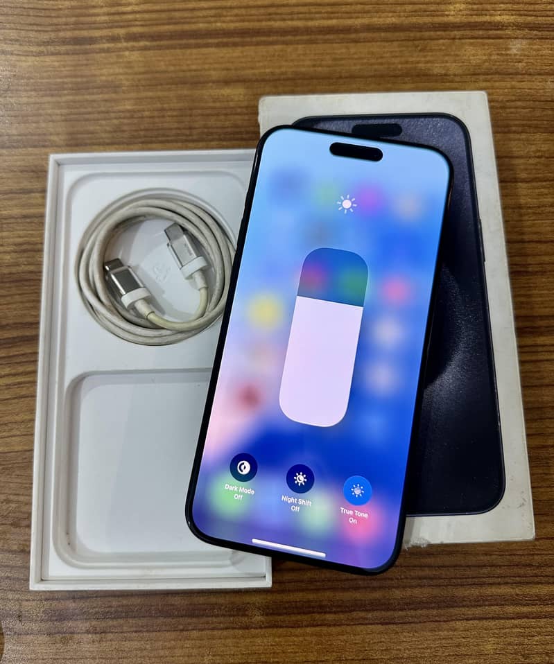 iPhone 15 Pro Max 256gb HK Complete Box - Mobile Phones - 1108505972
