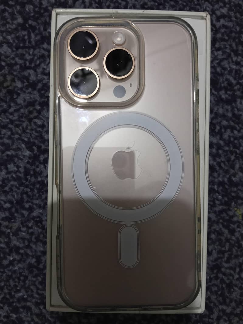 Iphone 16 Pro (10/11) JV Desert Titanium - Mobile Phones - 1108506633