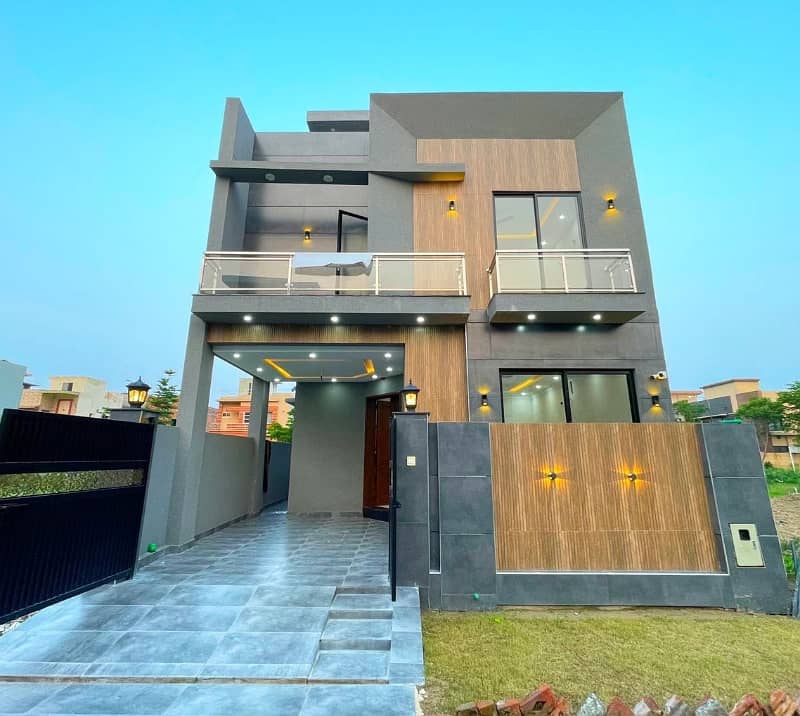 10 Marla Very Beautiful House For Sale In DHA Phase 7 - Houses - 1108531194