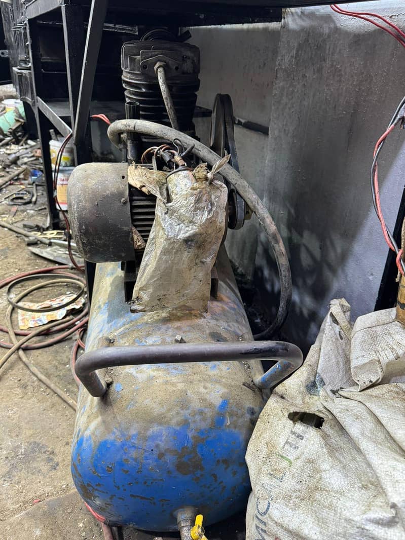 Air compressor - Other Vehicles - 1108537088