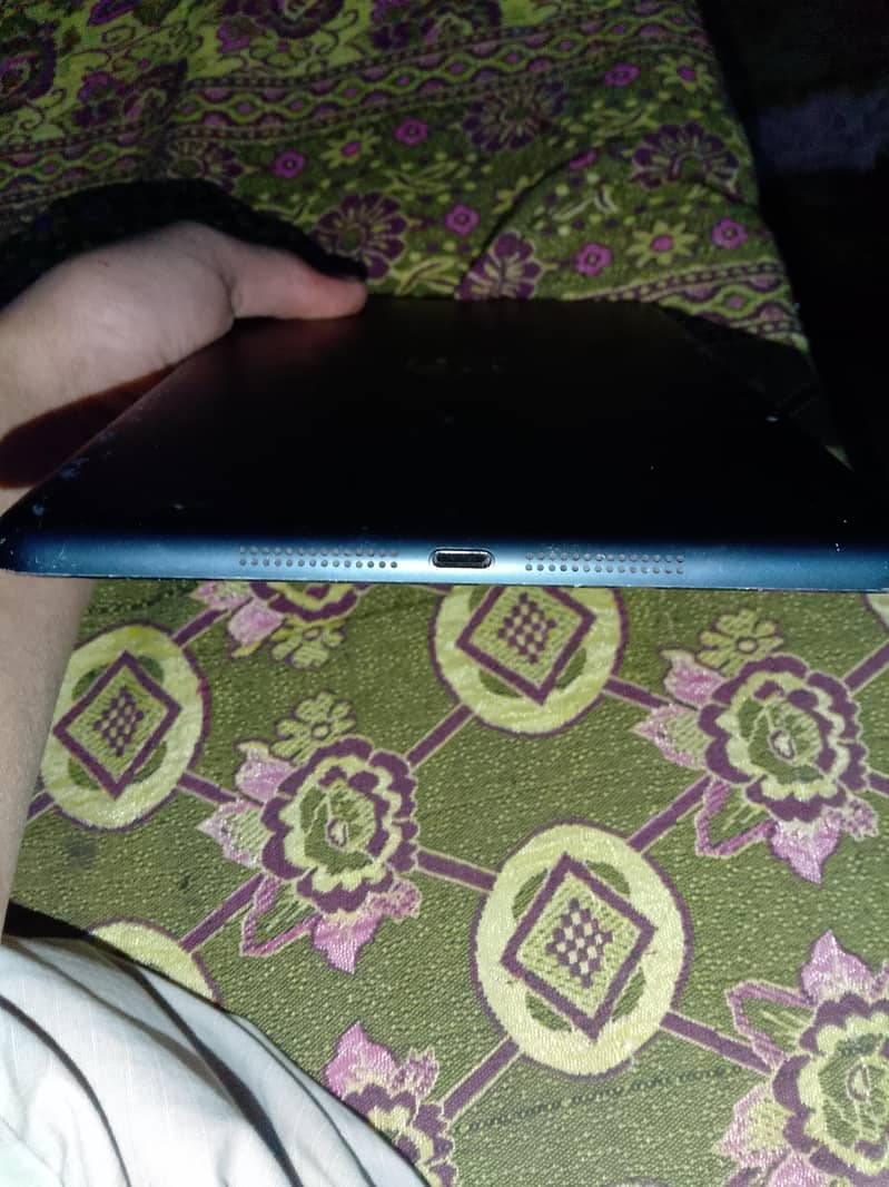 glass Thora sa break ha or sri available ha - Tablets - 1108542588