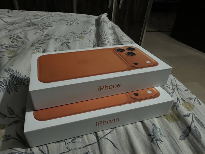Apple iPhone 17 Pro Max box pack - Mobile Phones - 1108557919