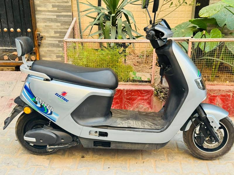 UNITED SCOOTY SMART 1000W 2025 - Electric - 1108581921