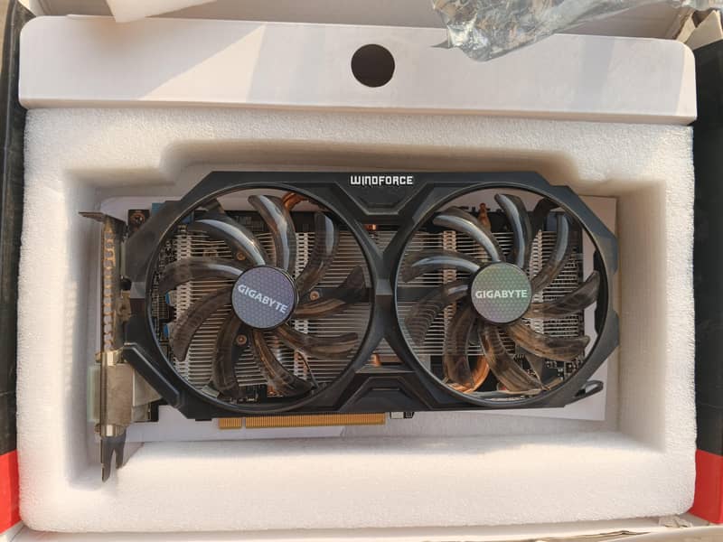 Powered by AMD Radeon™ R9 270 GPU - Computer Components - 1108584485