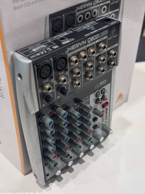 Behringer XENYX Q802USB - Audio Mixers - 1108596787