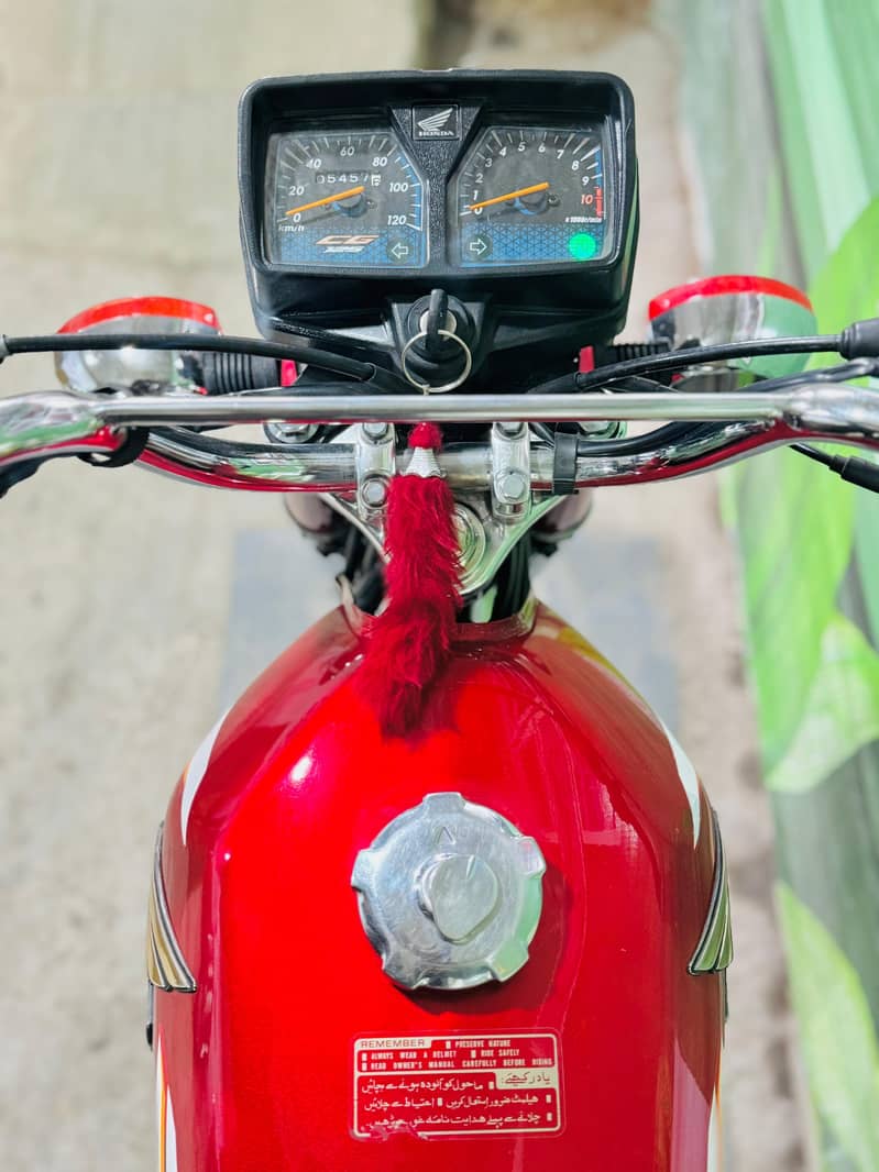 2024/25 model 125 - Standard - 1108681829