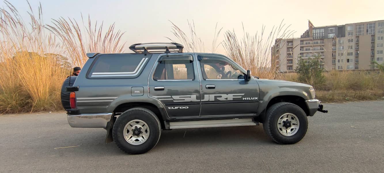 Toyota Surf SSR. X 3.0D - Cars - 1108694365