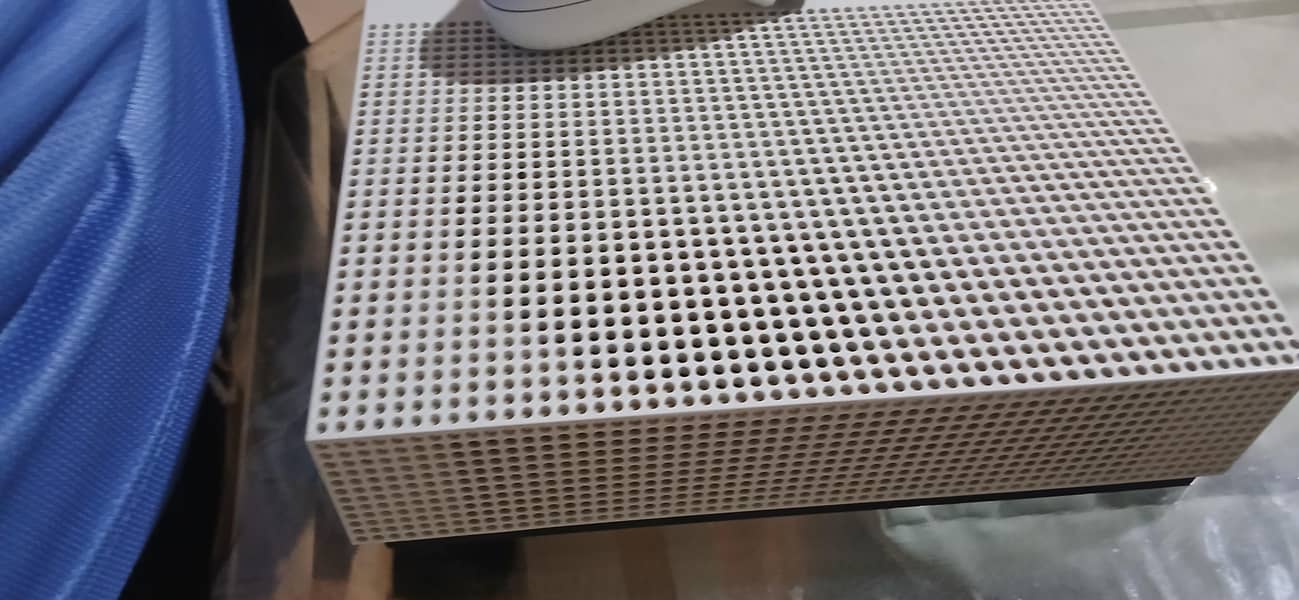 Xbox 1s (1tb) - Gaming Consoles - 1108729264