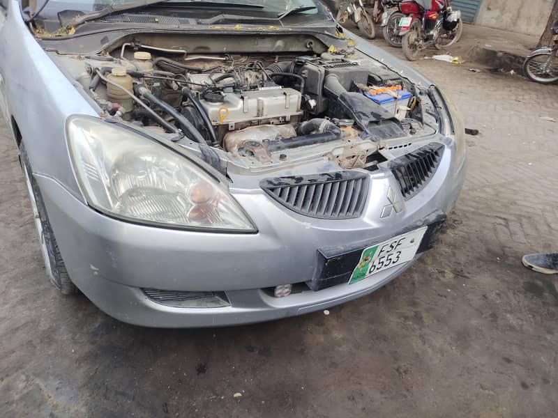 lancer 2005 cheep body and engine parts - Doors & Components - 1108729340