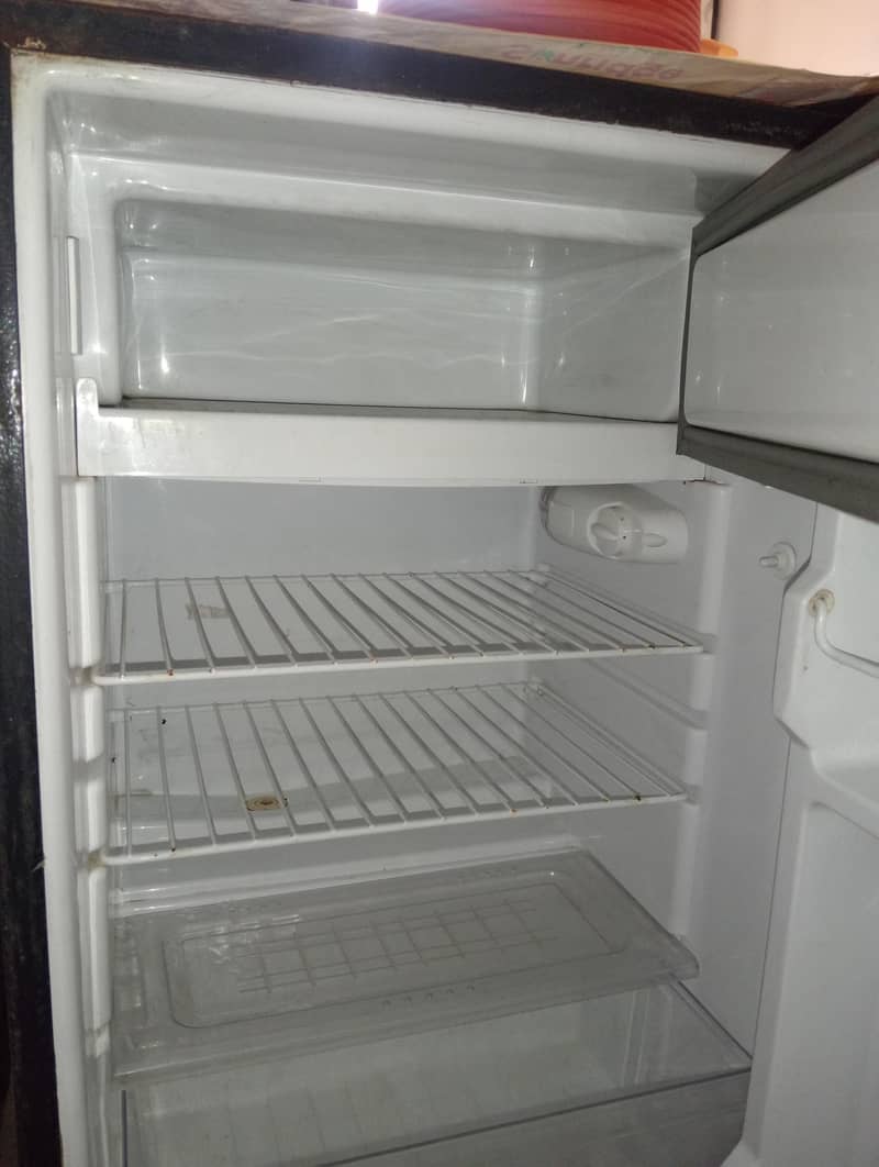 Dawlance Mini Fridge - Mini - 1108762618