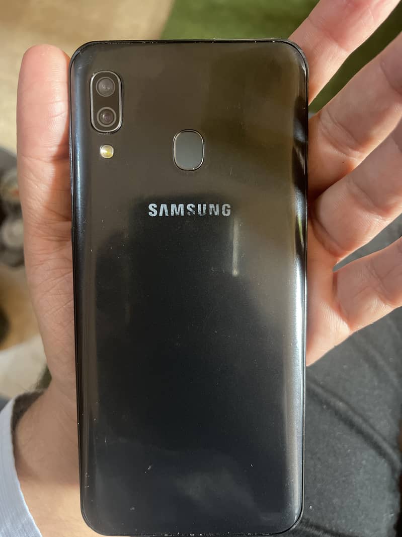 Samsung Mobile A30 - Mobile Phones - 1108786290