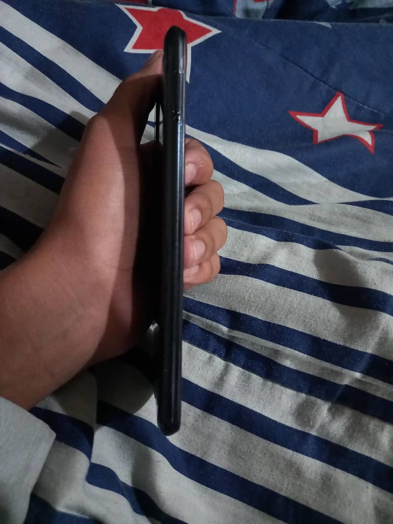 saf phone ha 4/128 may - Mobile Phones - 1108808022