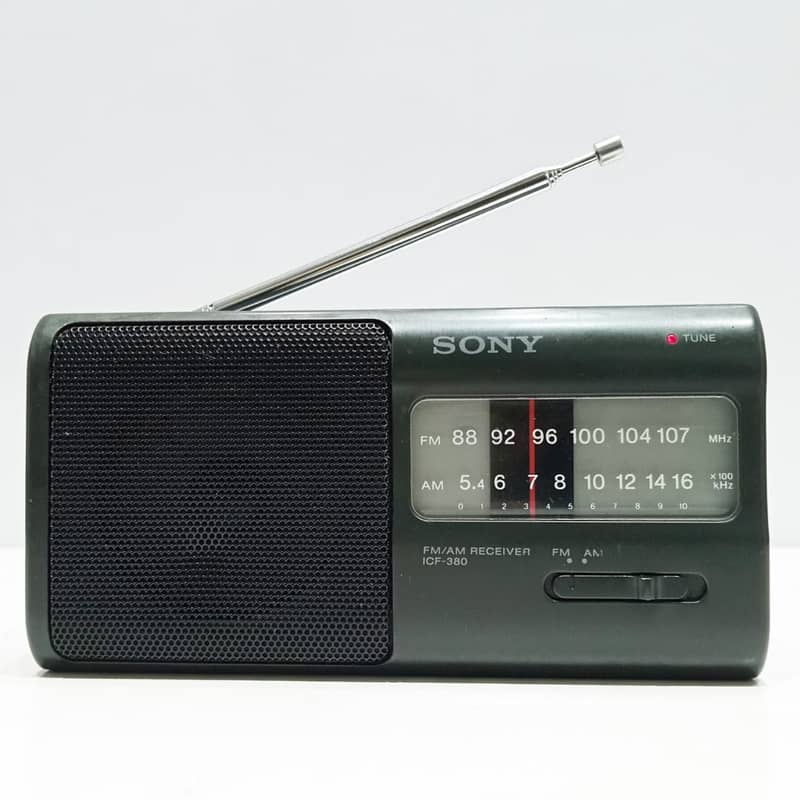 Vintage 1990s Sony ICF-380 AM/FM Portable Radio, made in Japan - Radios ...