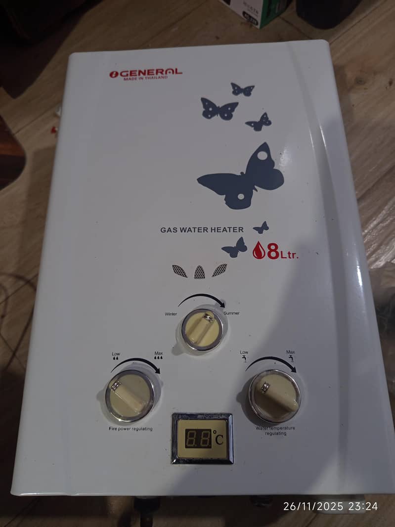 Inline gas geyser in mint condition - Geysers - 1108836178