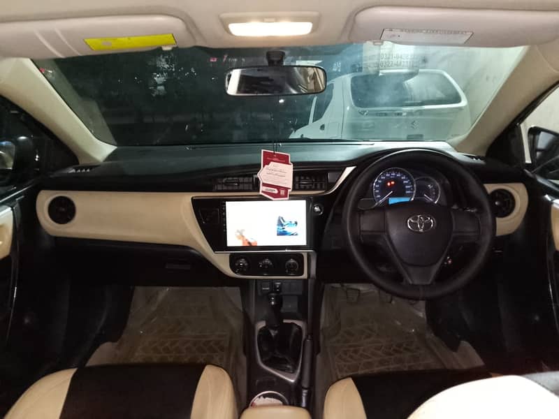 Toyota Corolla XLI 2018 Bank Leased - Cars on Installments - 1108845705