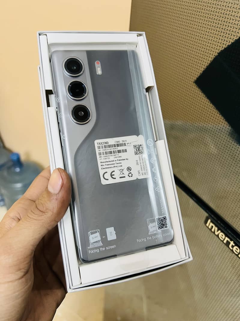 Comon 40 with warranty - Mobile Phones - 1108846011